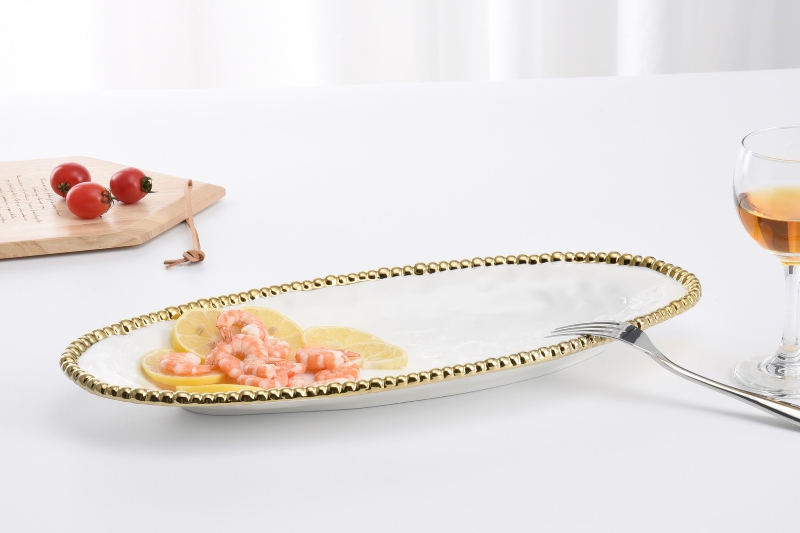 OVAL SERVING PLATE GOLDEN SALERNO - Velana Living